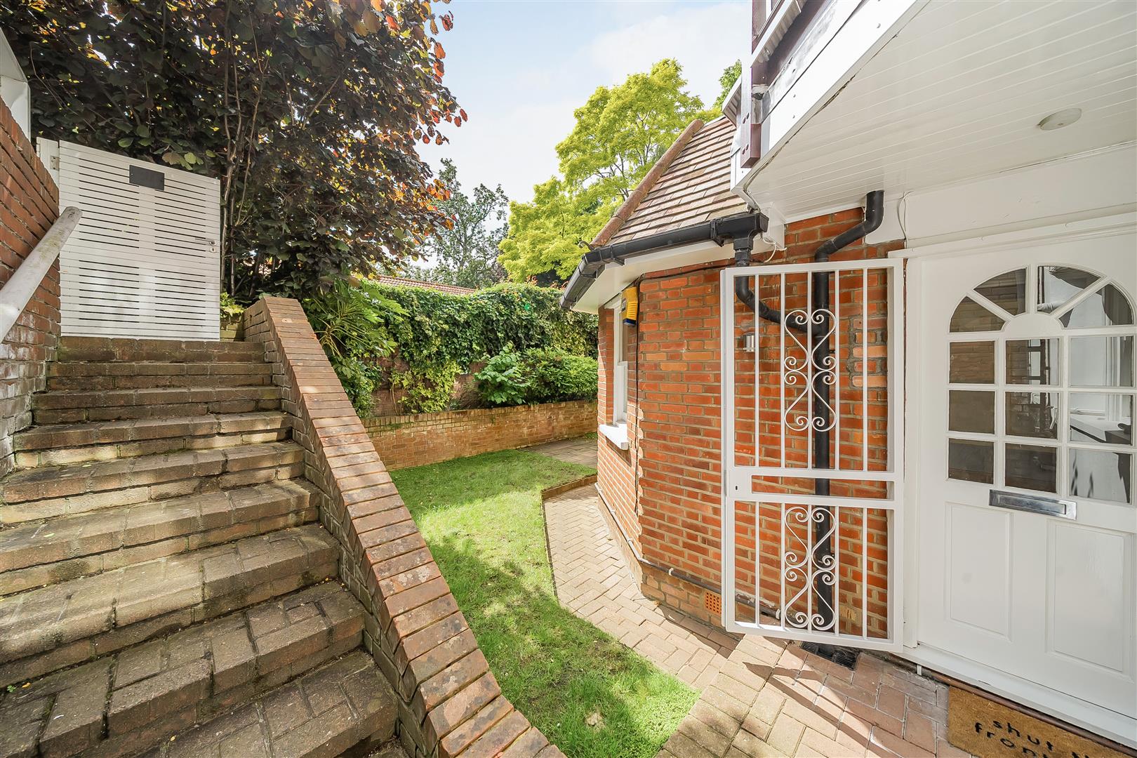 Hampstead Estate Agents | TK International