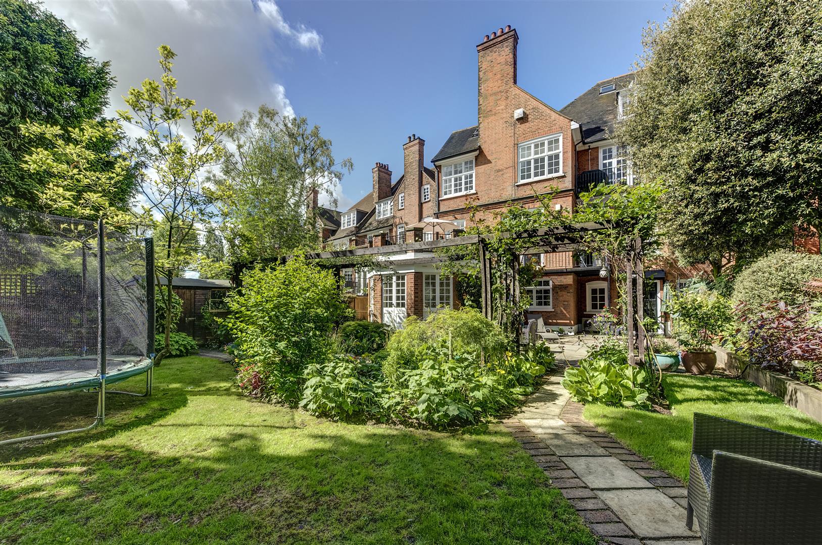 Hampstead Estate Agents | TK International