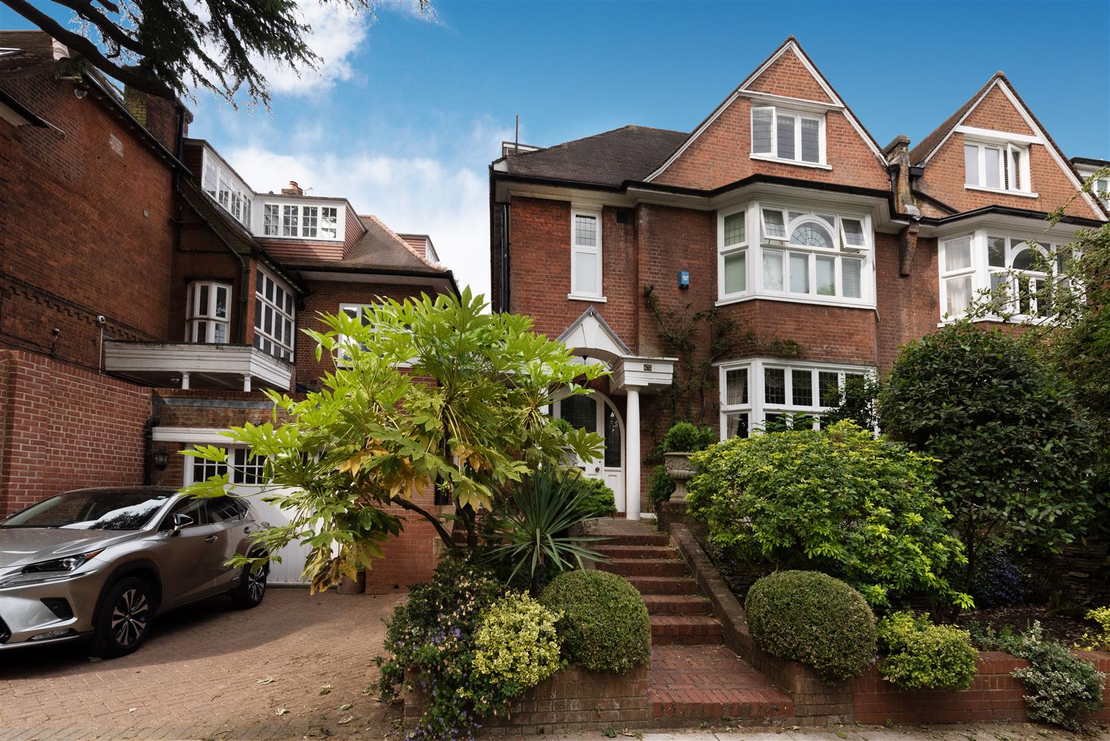 Hampstead Estate Agents | TK International